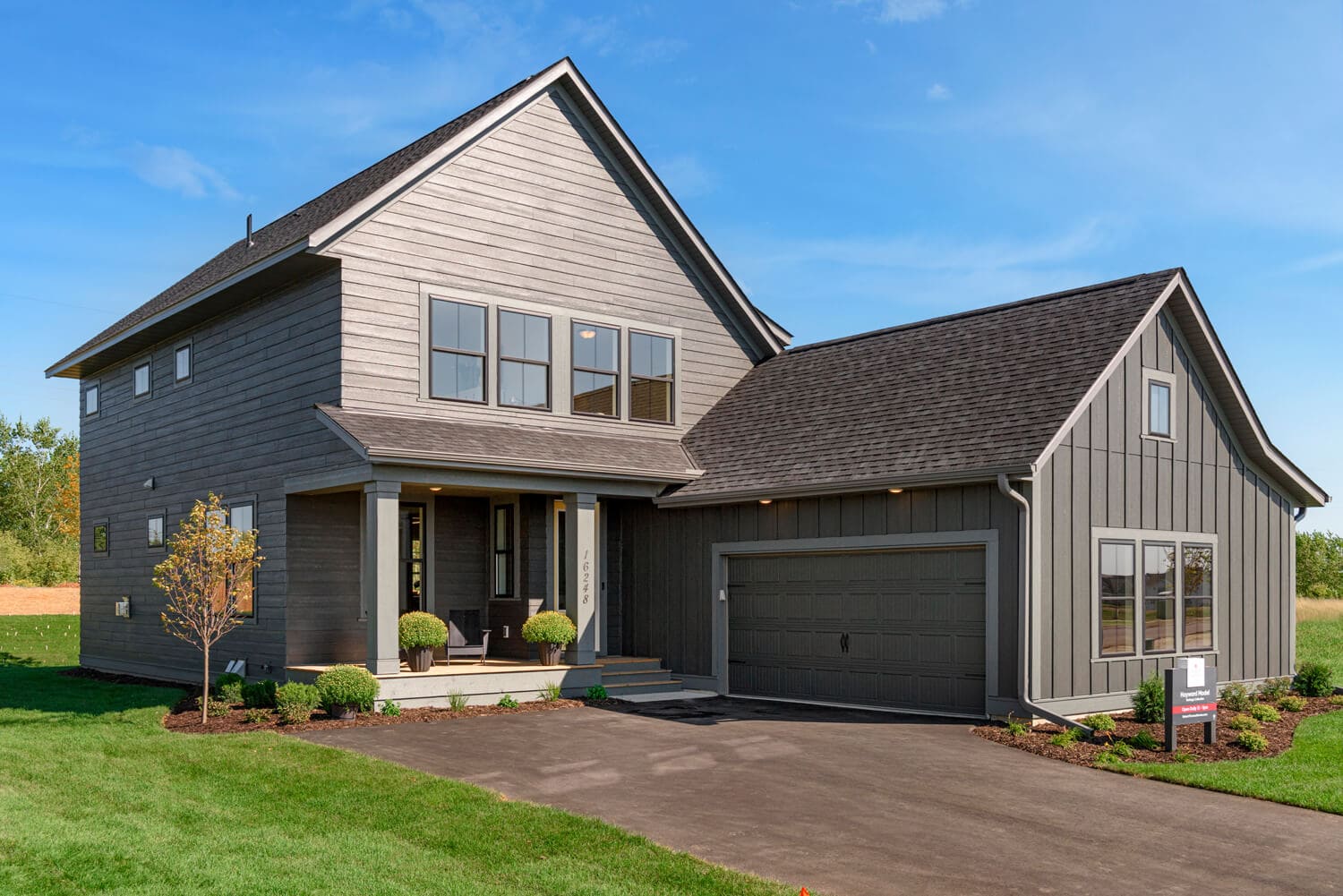 Exteriors - Robert Thomas Homes